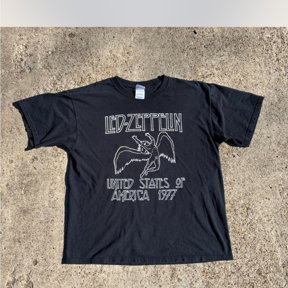 Gildan | Shirts | Vintage 2yk Led Zeppelin Black Graphic Tshirt | Poshmark